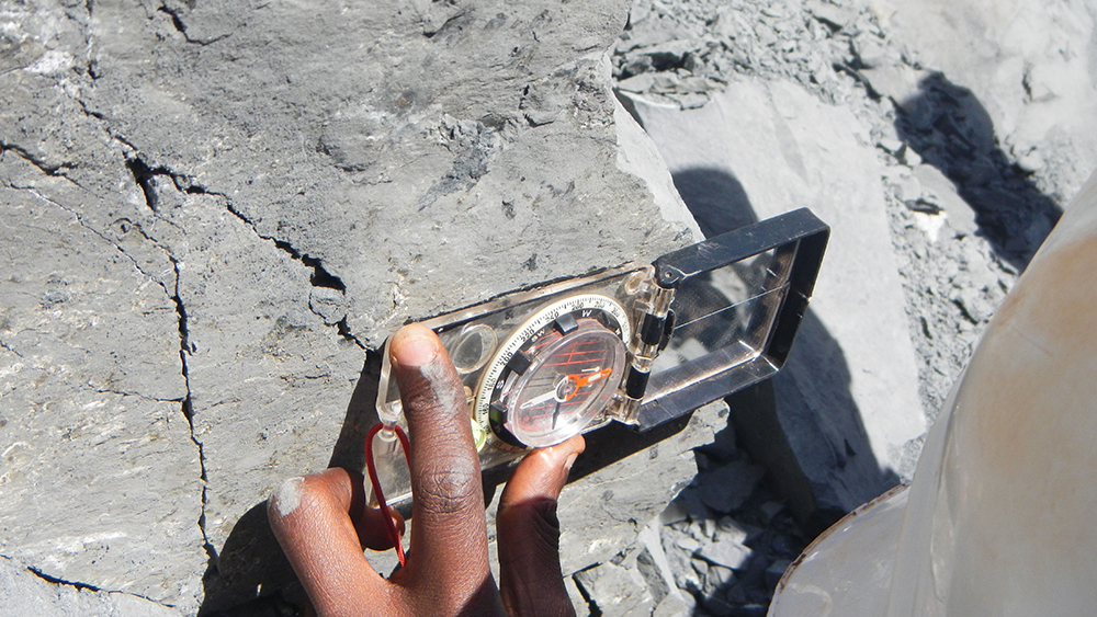 Adapting an existing drill core course exclusively for a global mining ...
