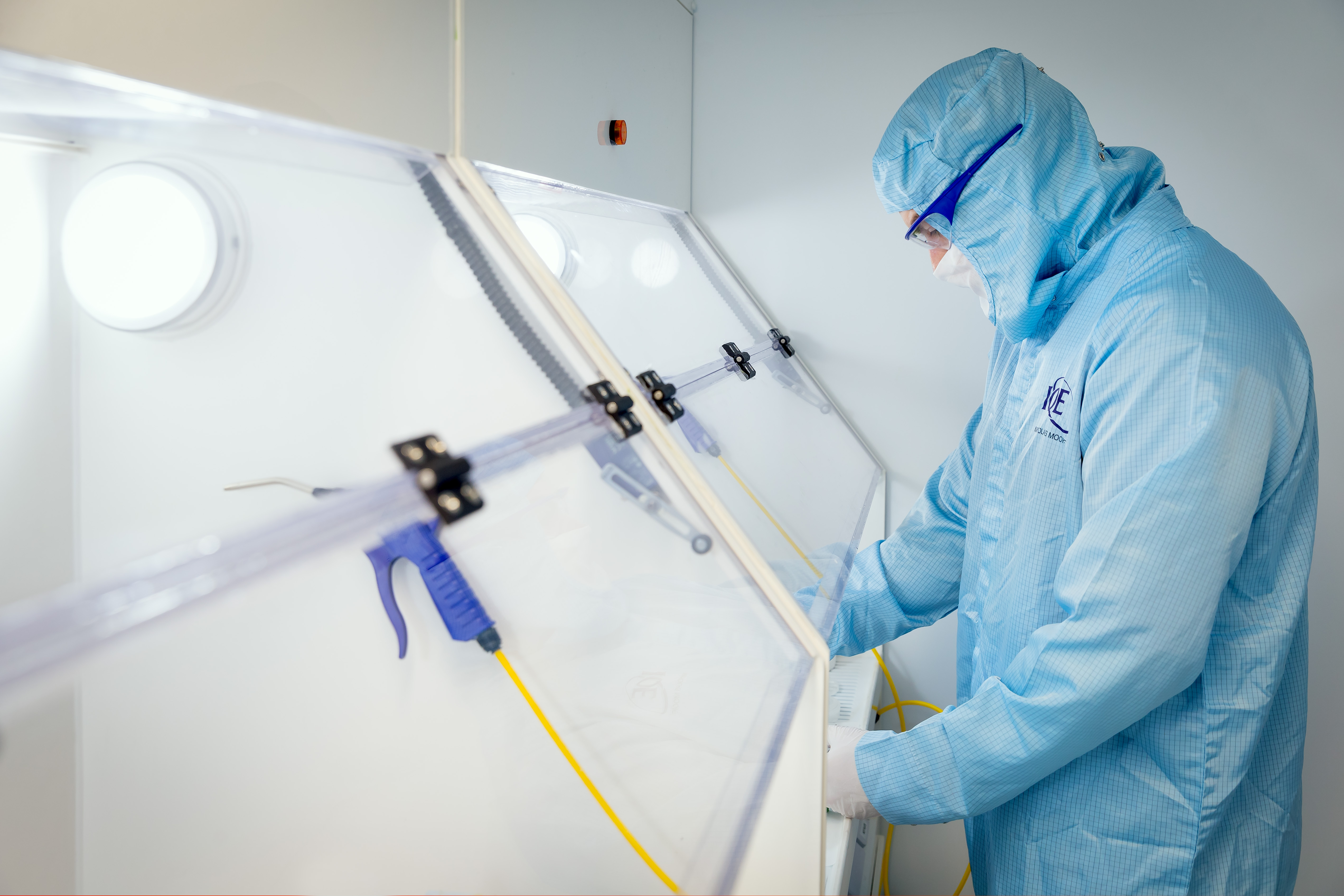 Cardiff University partner IQE wins top AIM award - News - Cardiff ...